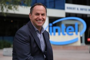 [News] The Semiconductor Giant Falling from Grace: Intel and the CEOs ...