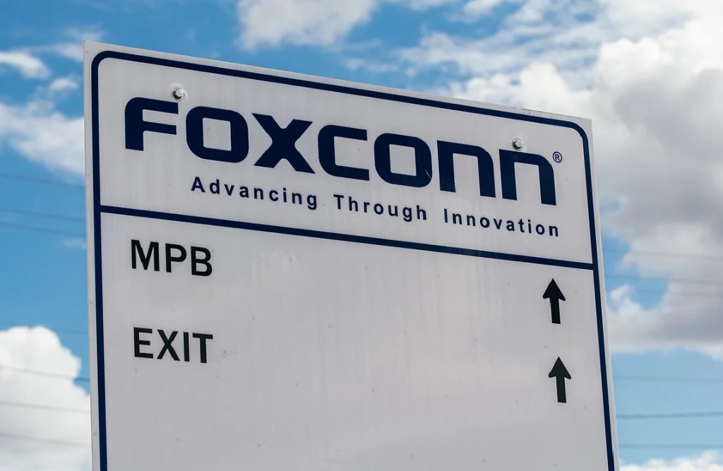 [News] Foxconn Reportedly Halts Sending Chinese Workers to India’s iPhone Plants with Equipment ...