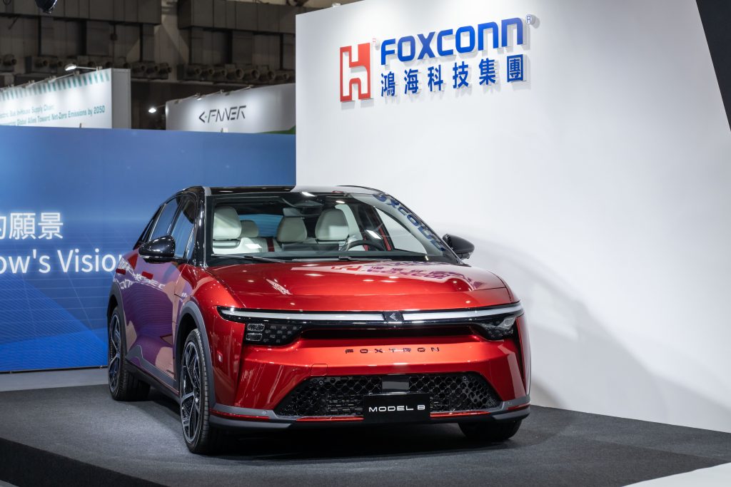 [News] Foxconn Reportedly Set to Acquire Sharp’s LCD Plant to Expand EV ...