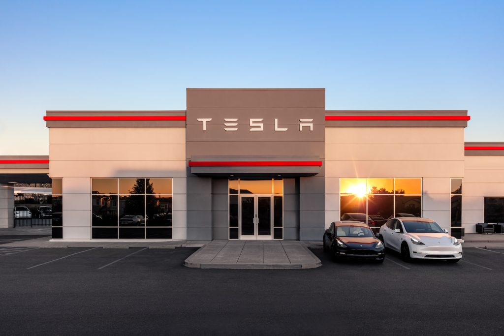 [News] Musk: Tesla’s In-House AI5 Chip to Tape Out, AI6 Development ...