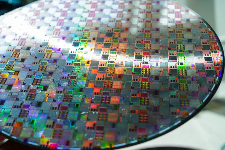 [News] China Launches 8-Inch GaN-on-Silicon Micro LED IDM Production Line
