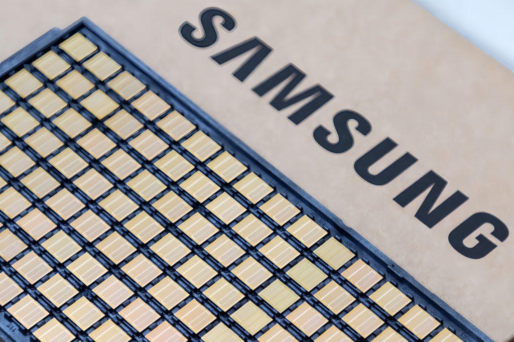 [News] Beyond Helium, 8 Material Risks May Hit Korea’s Chip Supply ...